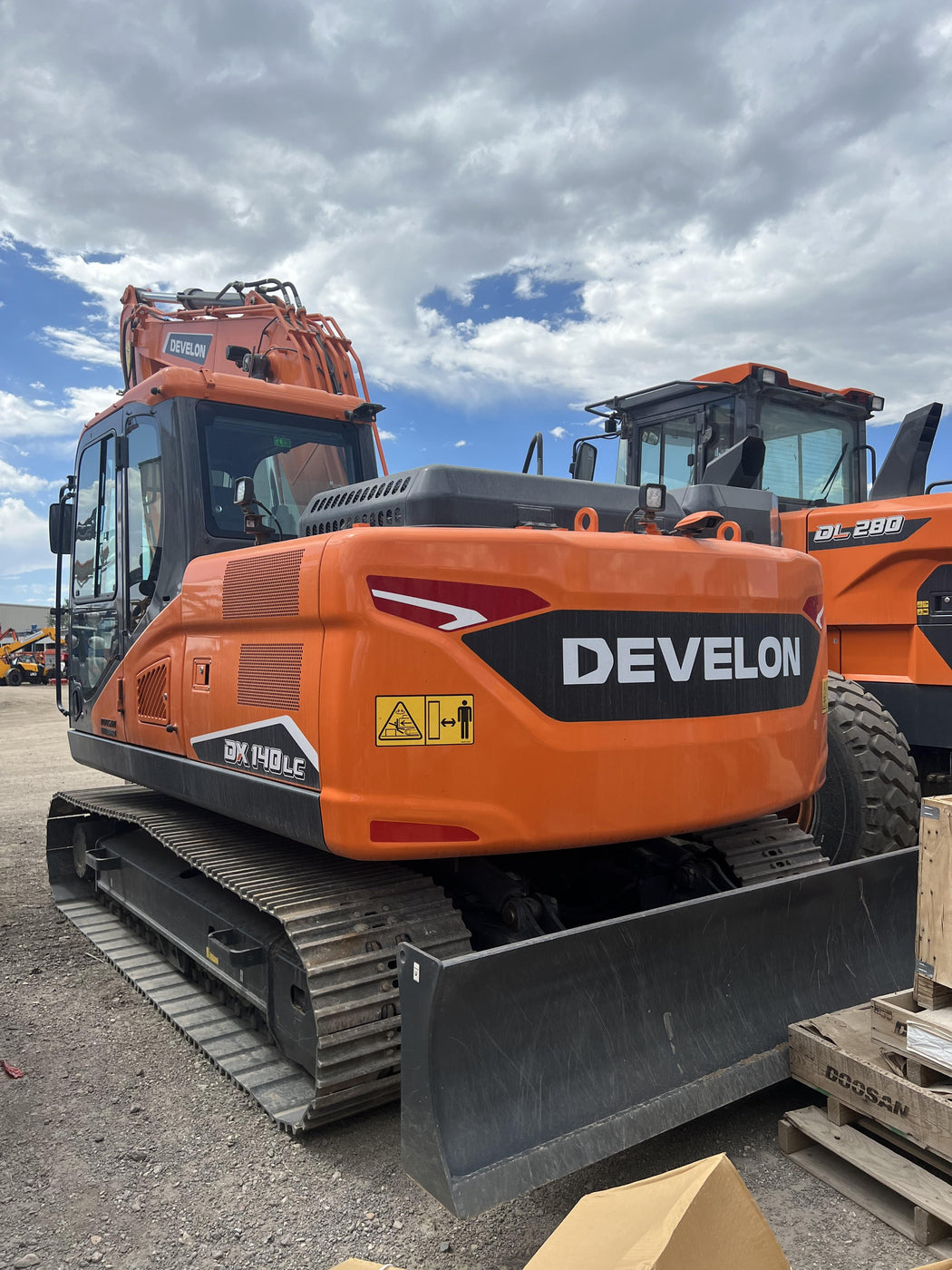 2023 DOOSAN DX140LCR-7 — Used Equipment | EquipmentShare